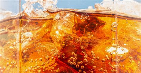 소다 한 잔의 클로즈업 사진 Unsplash의 탄산 음료 이미지