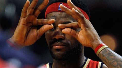 Deadspin The Cavaliers And Heat Cant Make That Three Point Goggle
