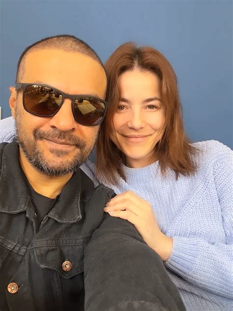 Julián Román Y Juliette Pardau Sorprendieron A Sus Seguidores Con Nuevo