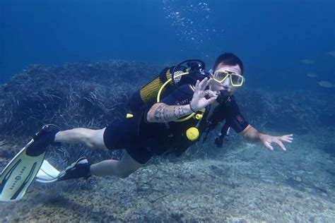 Beginner Diving Class In The Cala Delta Nature Reserve Of Mallorca El
