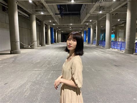 横山由依 Moe Zine