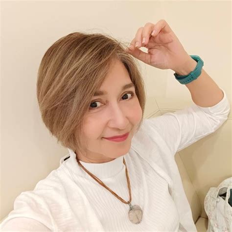 ใหม่ เจริญปุระ Cover By เอย [sweethours] ☆ดอกไม้กับแจกัน🌿 By Nattamaam On Smule Social