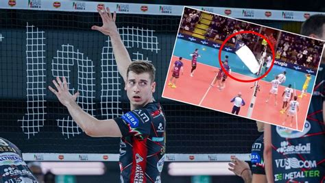 Czegoś Takiego Jeszcze Nie Było Podczas Meczu Sir Susa Vim Perugia Z St Nazaire Henri Leon