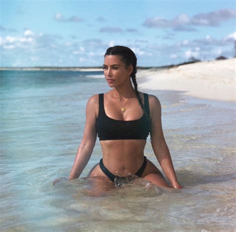 Fanáticos Se Burlan De Kim Kardashian Durante Sus Vacaciones En México