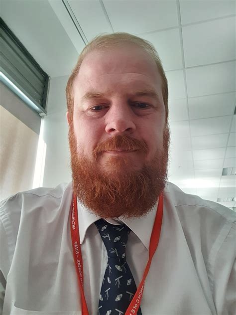 A Level Physics Tutor A Level Physics Tuition Online Pmt Education