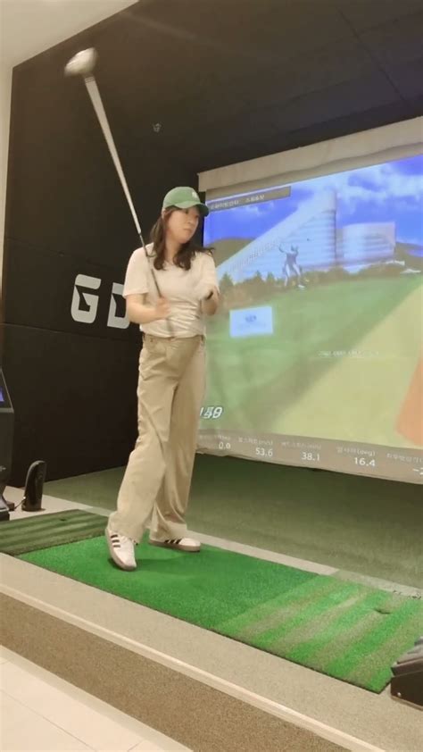 번쩍 드는 스윙 좀 안하면 안되겠니 골프 초보 드라이버 스윙 너무 어렵다 Youtube