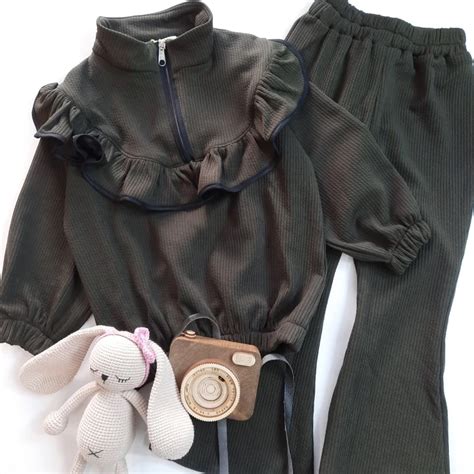 ست شومیز و شلوار دخترانه🥰 جلو نیم زیپ کبریتی بهاره شلوار کمر کش دمپا