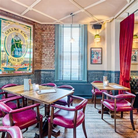 The Crown And Two Chairmen Soho