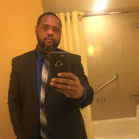 Avery Smith Linkedin