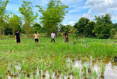 អាចារ្យធំ នគររាជ Added A New Photo អាចារ្យធំ នគររាជ