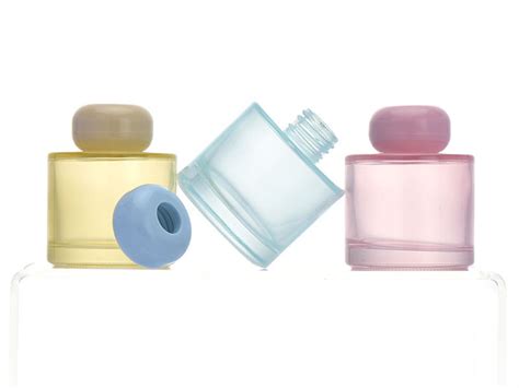 Fashion 135ml Colored Glass Diffuser Bottles Taibo Glass Cosmetic