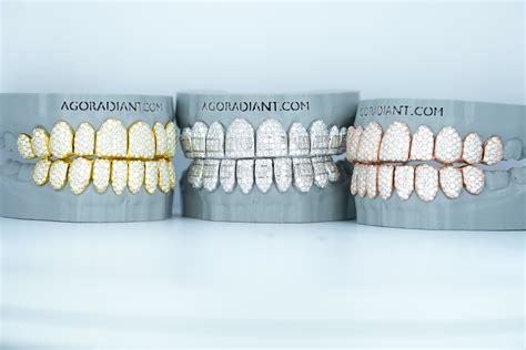 Rose Gold Endcap Grillz With Vvs1 Lab Diamond Skip Tho Middle Man And