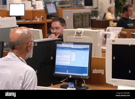 Adult Section Library Hi Res Stock Photography And Images Alamy