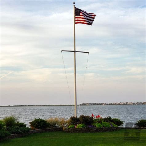 40 Nautical Flagpole With Yardarm