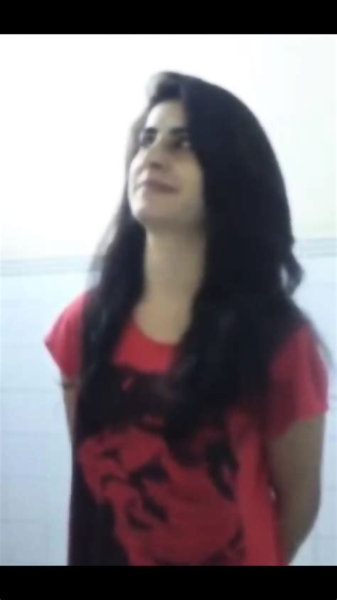 Revealing Girl Eporner