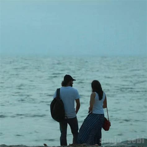Hridayam Couples  Hridayam Couples Beach Background Descobrir E