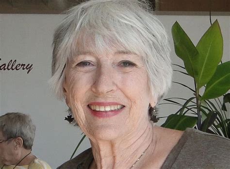 Alice Benjamin Artist