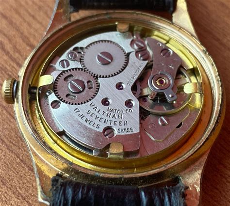 Waltham Shockresistant Cuerda Vendido Relojes Del Abuelo