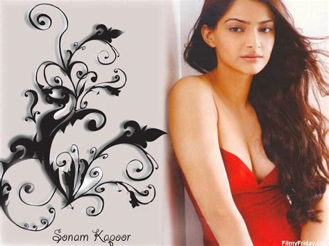 Sexy Hot Sonam Kapoor Wallpapers Updates On Gadgets Technology