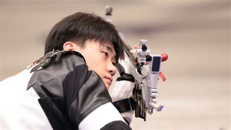 Chinas Liu Yukun Wins Mens 50m 3 Positions Gold Nbc Olympics