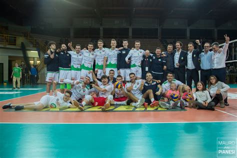 Menghi Shoes back to win | Lega Pallavolo Serie A