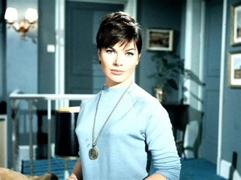 Katherine Woodville Era Casada Com O Ator Edward Laurence Albert A Bela E A Fera Filho Do