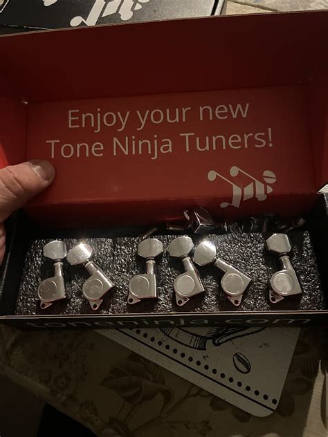 Unknown 7 String Inline Tuners Reverb