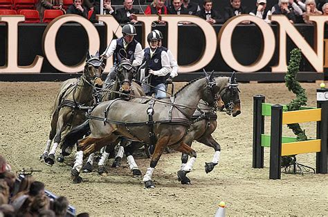 Boyd Exell Gallops Away With Fei World Cup Driving At London Olympia