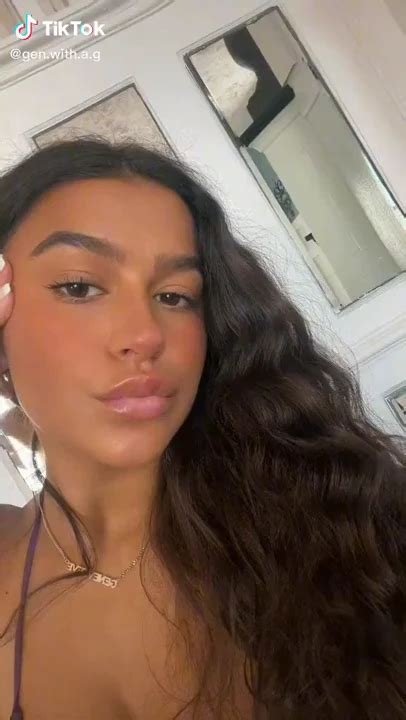 Stacked Bikini Scrolller