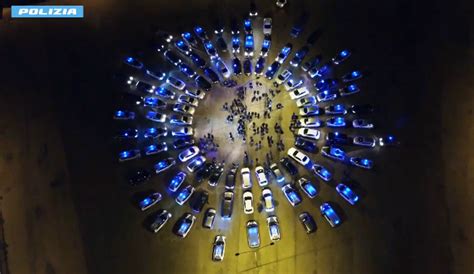 Operazione Lua Mater Il Boss Allo Spacciatore Inginocchiati Che Ti