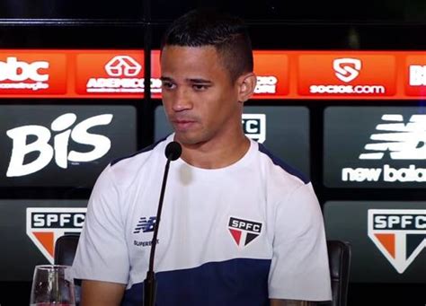 Erick é Apresentado E Fala Em ‘realizar Sonho No São Paulo Onefootball