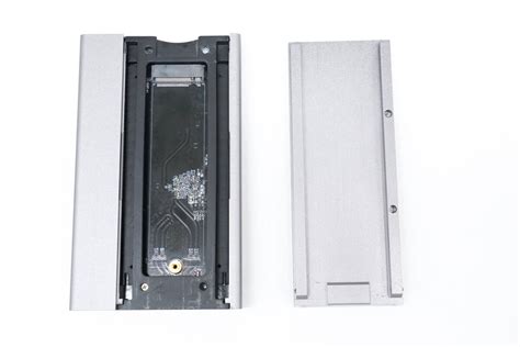 First And Fastest Review Of Zikedrive Usb4 Ssd Enclosure Chargerlab