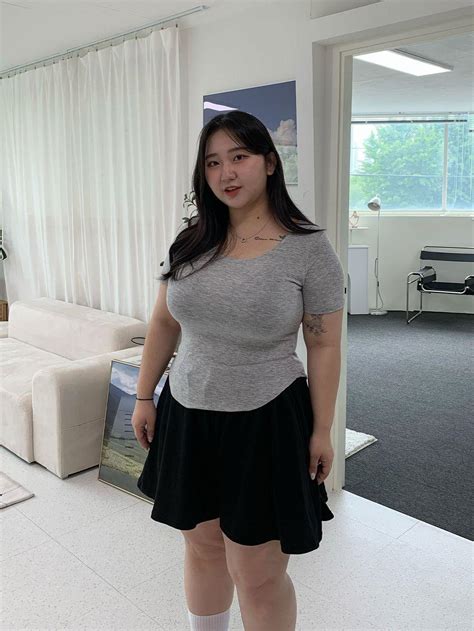 힙온 [2사이즈]쫀득 유넥 밑단 굴림 반팔 티셔츠 4color 66사이즈 77사이즈 88사이즈 빅사이즈