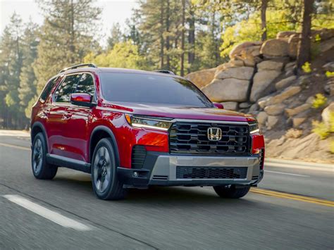 2026 Honda Pilot Refresh Bigger Screens Sharper Steering And A Quiet