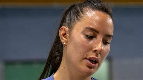 Un Univers Où Le Tennis Rencontre La Sensualité Toujours Avec Style