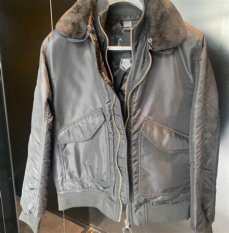 Стильная куртка с меховым воротником купить в Москве цена 5 500 руб дата размещения 04 03