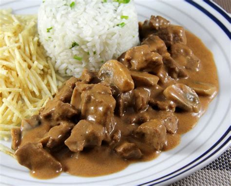 Strogonof De Carne Arroz E Batata Palha 370g Piatto Congelato