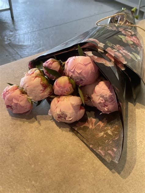 대정읍 구억리 제주국제학교 작약 꽃다발 선물생일 선물 꽃배달에듀시티로 꽃다발 배달아이파크 꽃다발 배달 고급 작약 결혼기념일 꽃다발제주신라호텔 꽃배송 대정 꽃가게