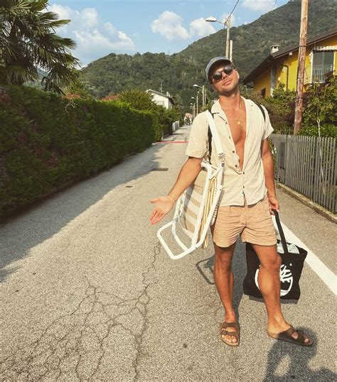 Benjamin Trinkss Feet