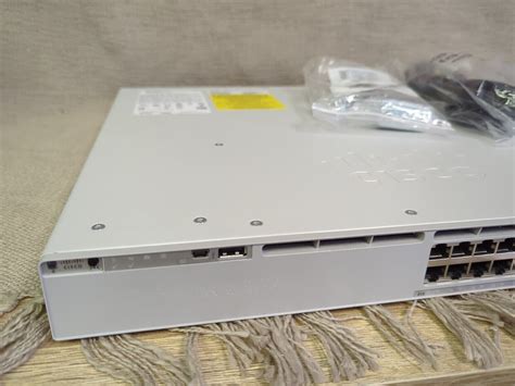 Catalyst Cisco C9300l 24t 4x A Cisco 9300l Series Switch Ebay