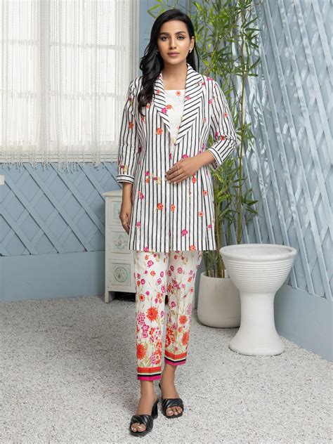 Trends In 2 Piece Lawn Suits You Need To Know About Limelightpk
