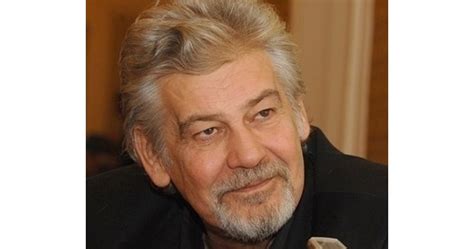 Доведеният син на Стефан Данаилов В кома е за да не се мъчи