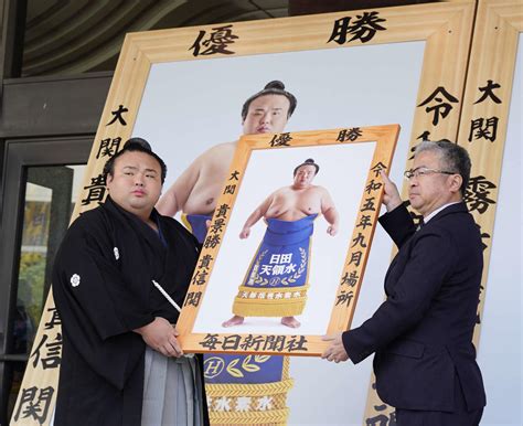 大相撲初場所の懸賞申込本数が2366本 貴景勝と霧島人気 昨年の2007本を約18％上回る 大相撲写真ニュース 日刊スポーツ