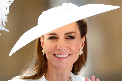 Princess Kate Looking Like A Model Goes Viral Newsweek