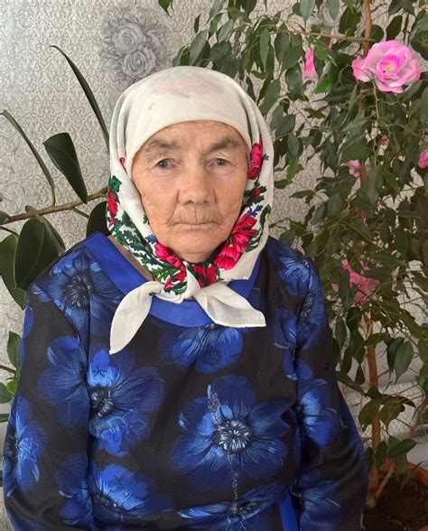 Поздравляем нашу любимую мамочку бабушку и прабабушку Коннову Нину