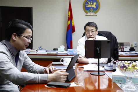 Боловсролын яам ХИЧЭЭЛИЙН ЖИЛИЙН БҮТЦЭД ӨӨРЧЛӨЛТ ОРУУЛАХ