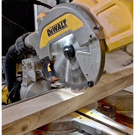 Пила настольная торцовочная DeWALT DWS777 купить, цены в — Tools DeWalt