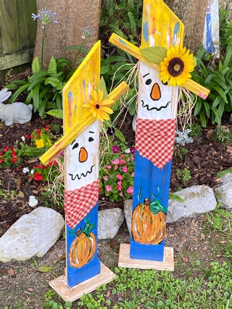 Diy Scarecrows For Fall And Halloween