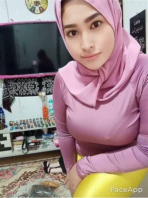 Kumpulan Update Foto Video Ukhti Susu Besar Siap Remas Dan Perah