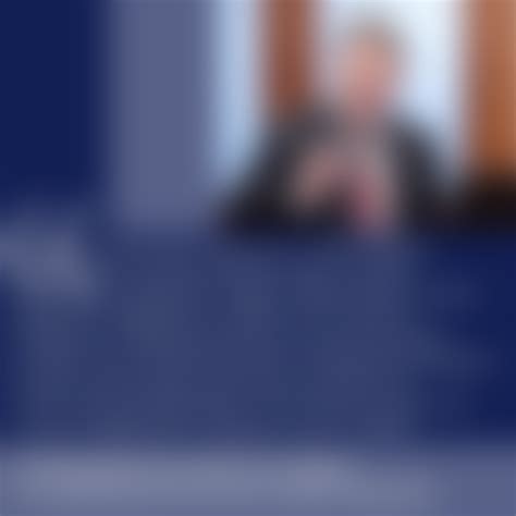 Правительство России принимает меры чтобы минимизировать последствия санкций для населения В